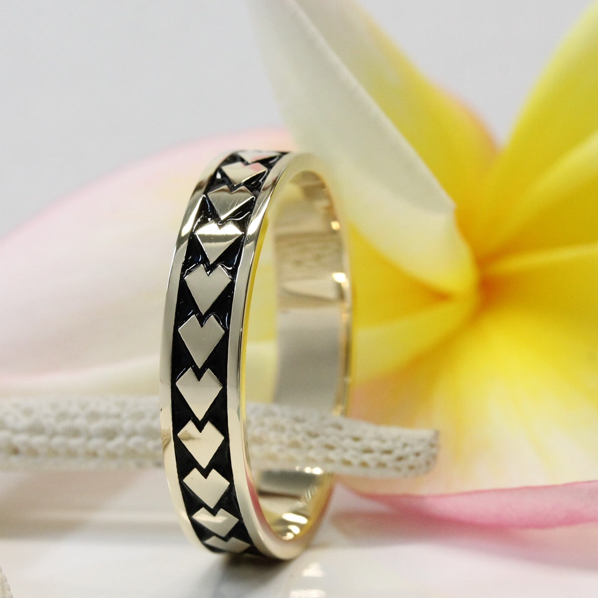 NC002SDR - Solid Spear Ring – nesiancreations