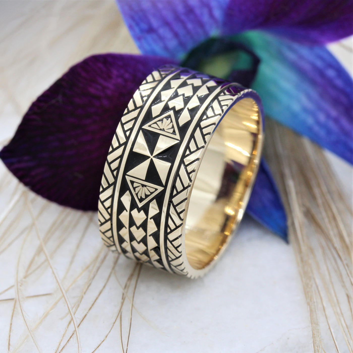 NC4721-1 - Mens Taimane Triband ring – nesiancreations